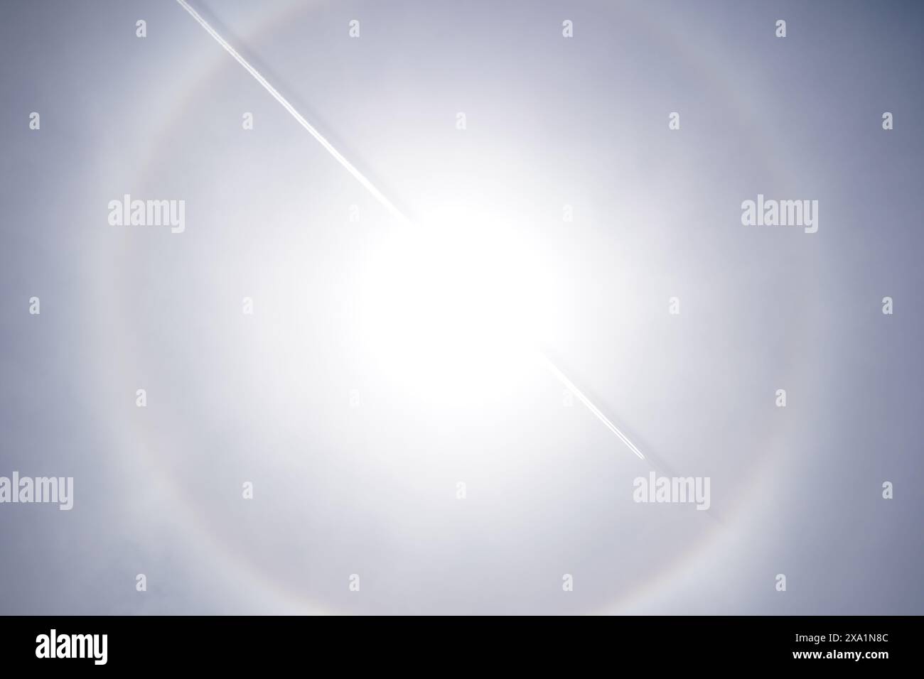 Bright circular flare white hi-res stock photography and images - Alamy