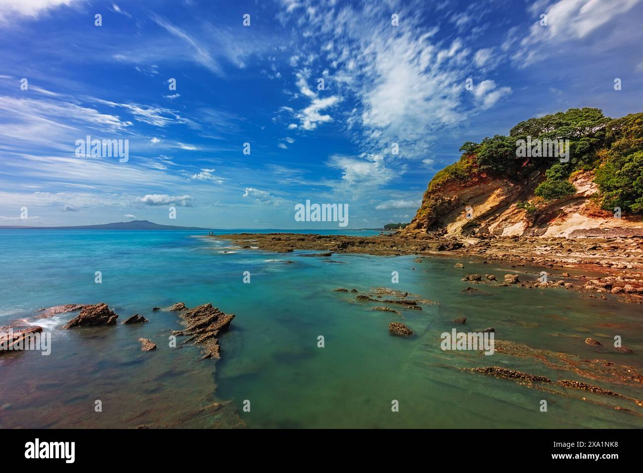 A scenic view of the Rangitoto from Campbells Bay, Auckland, New ...