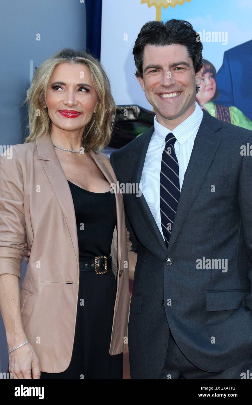 Unfrosted Premiere at the Egyptian Theater on April 30, 2024 in Los ...