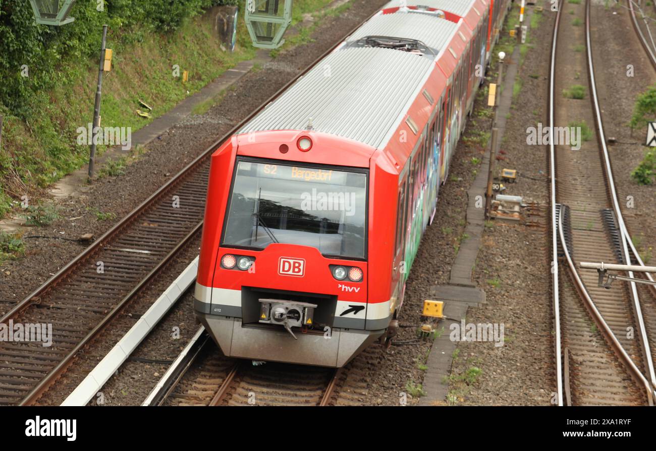 S2 line hi-res stock photography and images - Alamy