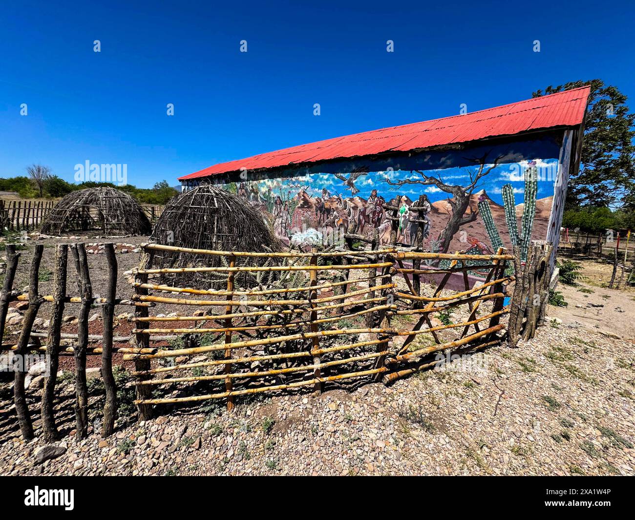 Interpretation of the Apache people camp in the Turicachi community ...