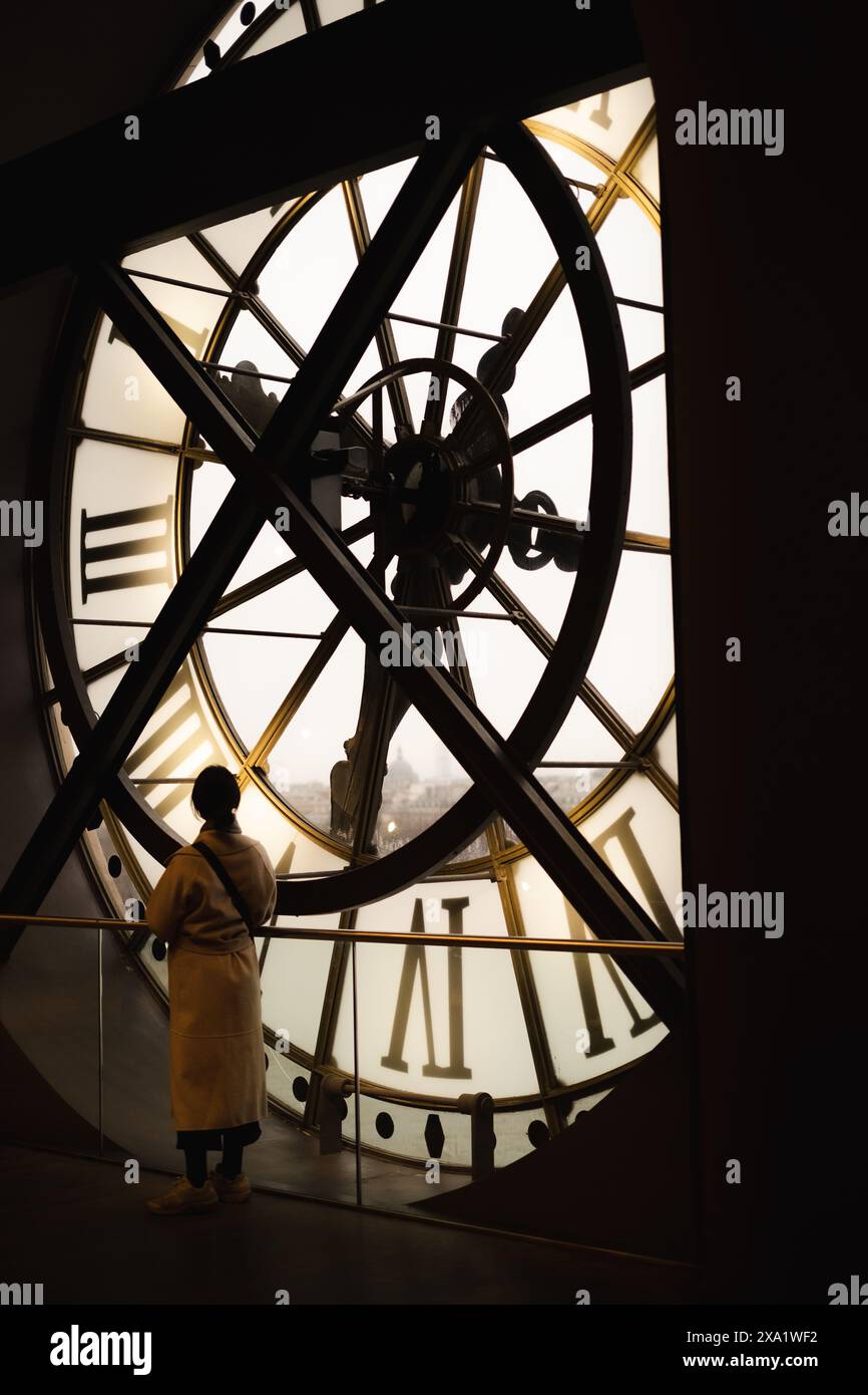 Night standing hi-res stock photography and images - Alamy