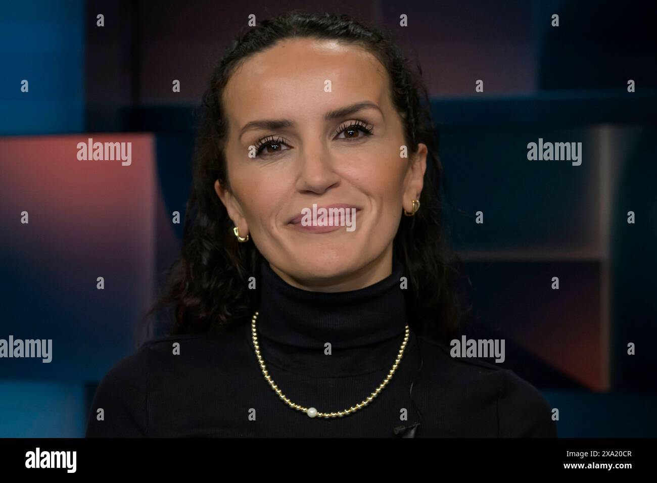 Fatmire Alushi - Welt- und Europameisterin, hart aber fair Polittalk ...