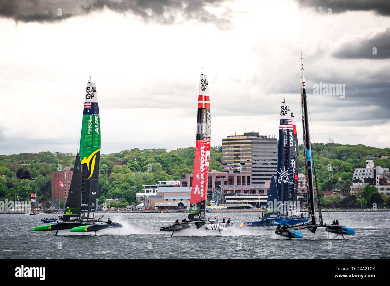 Team New Zealand leading teams from Australia, Denmark, and USA during ...