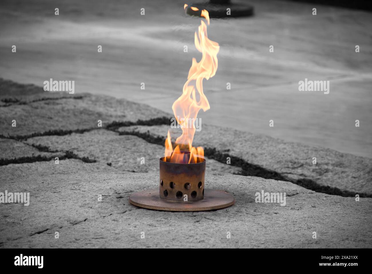 The Eternal Flame of John Fitzgerald Kennedy pops out in full color ...