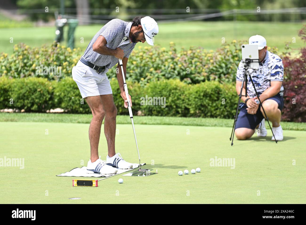 Dublin, Ohio, USA. 3rd June, 2024. Akshay Bhatia (USA) putts on the ...
