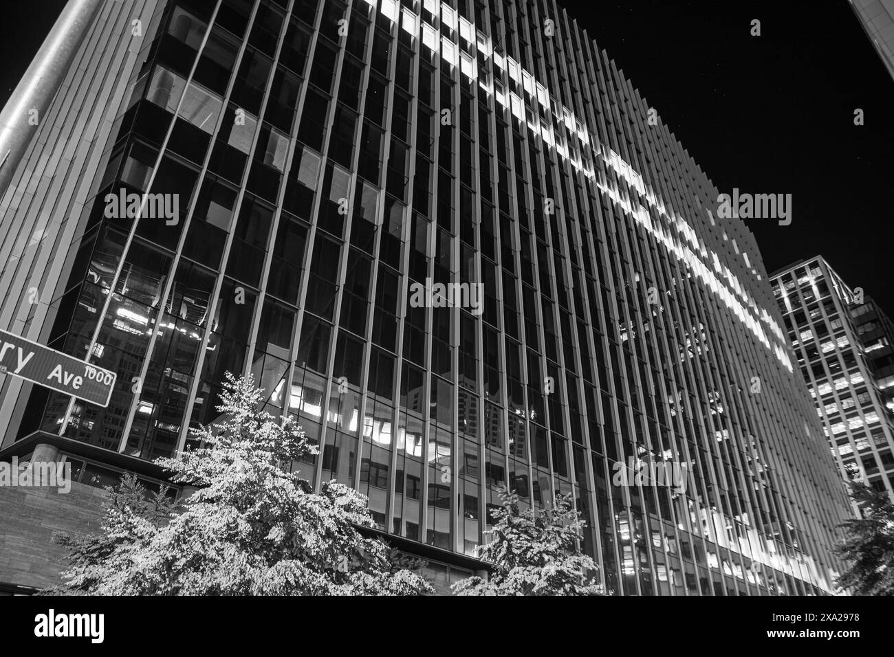 Buildings from ground level hi-res stock photography and images - Alamy