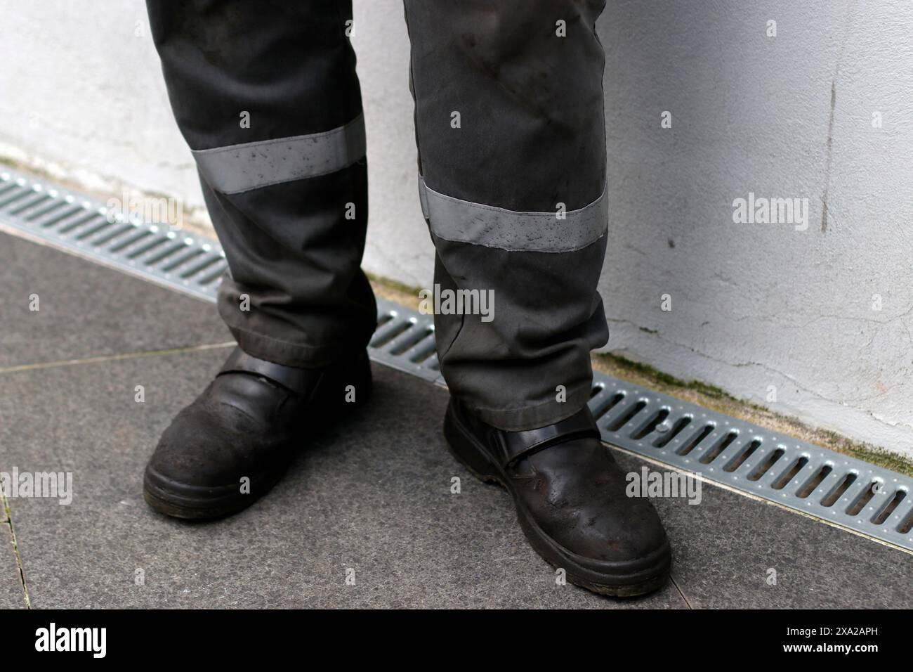 Dangerous pants hi-res stock photography and images - Alamy
