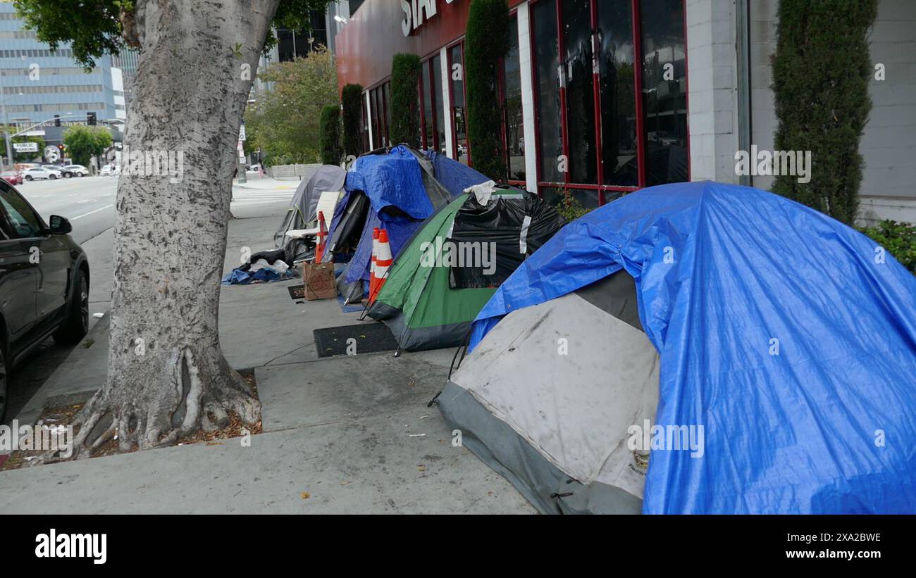 Los Angeles, California, USA 2ndJune 2024 Homeless Tents Camps on ...