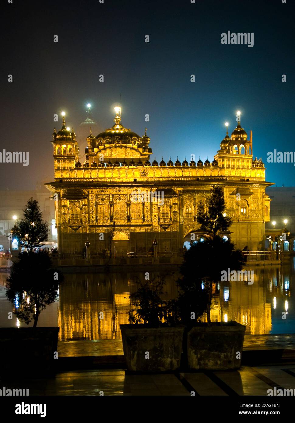 The Golden Temple at night. Amritsar, India Stock Photo - Alamy
