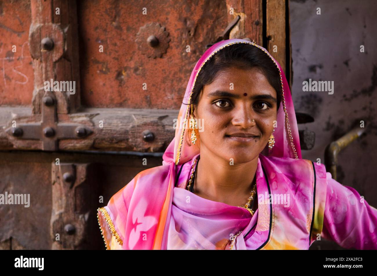 Rajasthani woman hi-res stock photography and images - Alamy