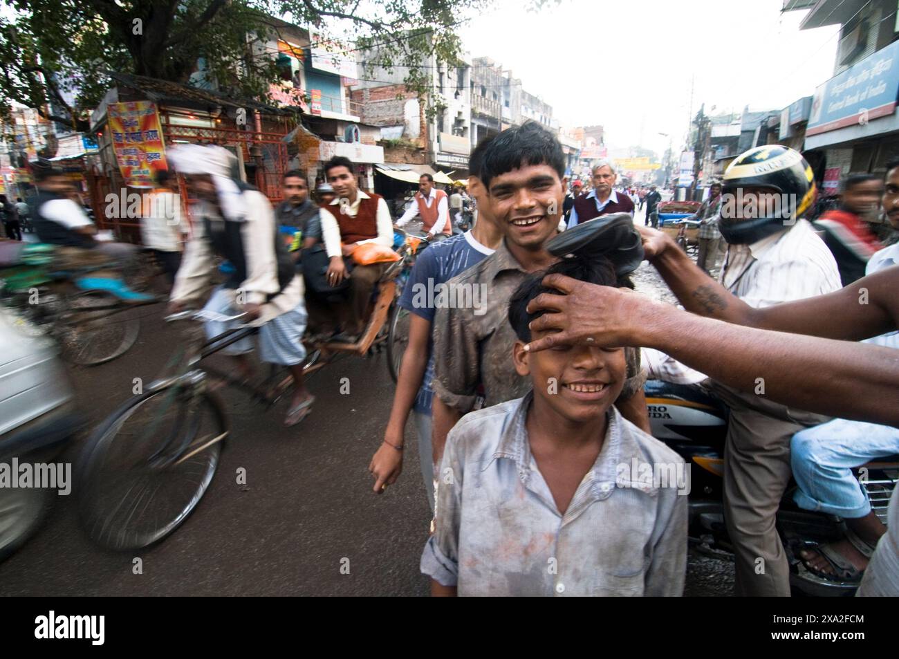 Lucknow streets hi-res stock photography and images - Alamy