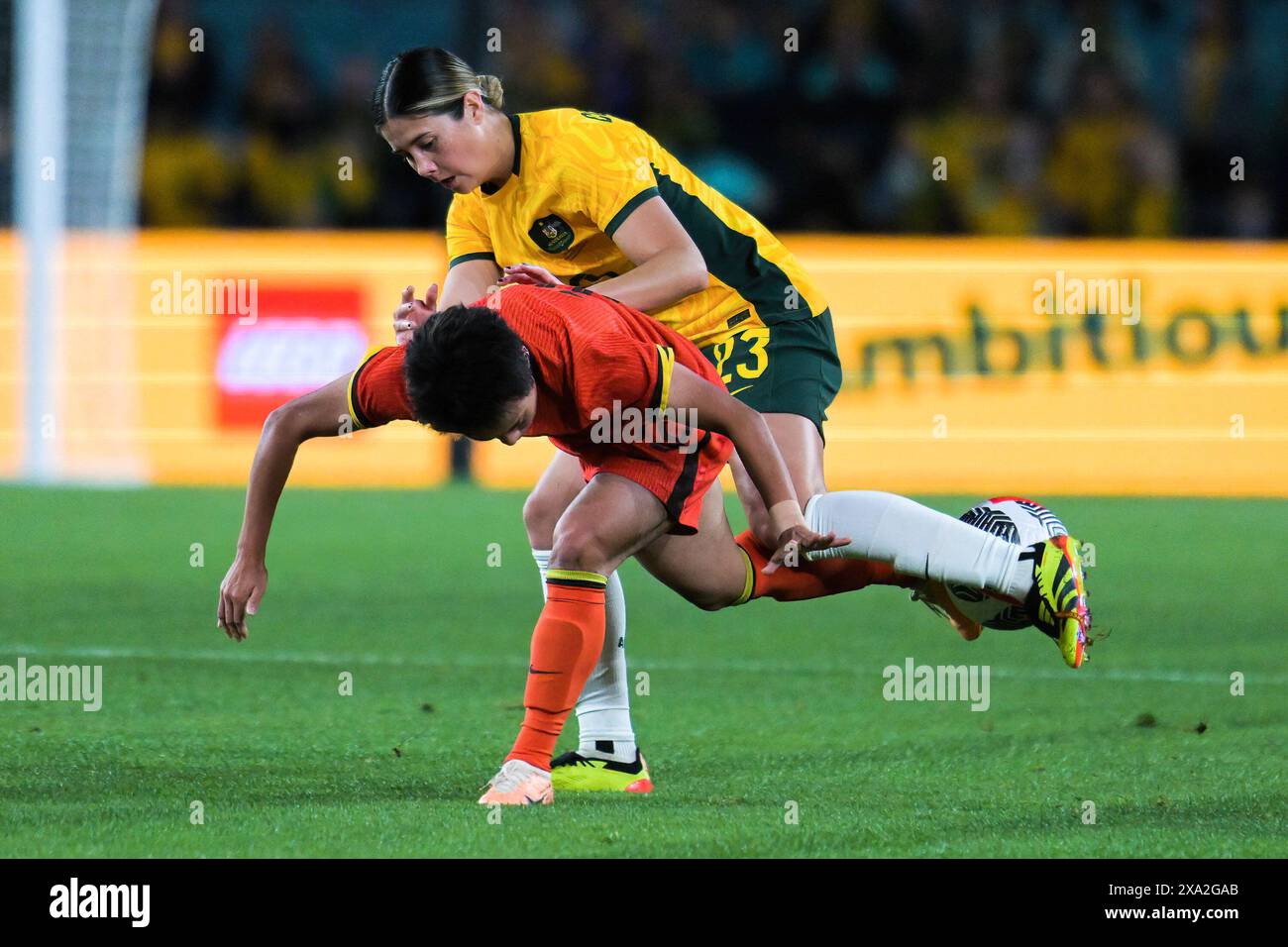 Sydney Olympic Park, Australia. 03rd June, 2024. Yuan Cong (L) of China ...