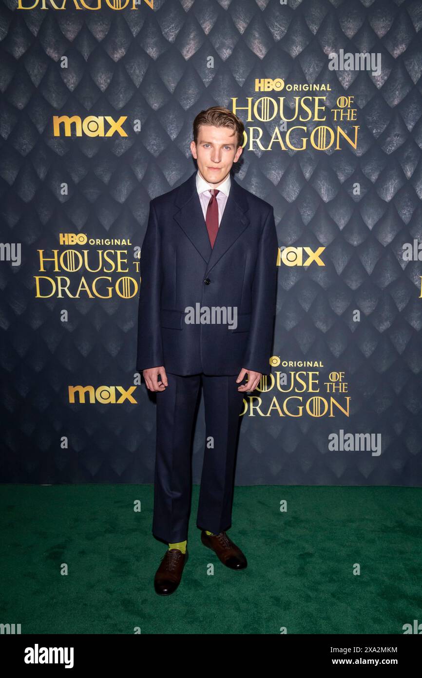 NEW YORK, NEW YORK - JUNE 03: Ewan Mitchell attends HBO's "House Of The ...