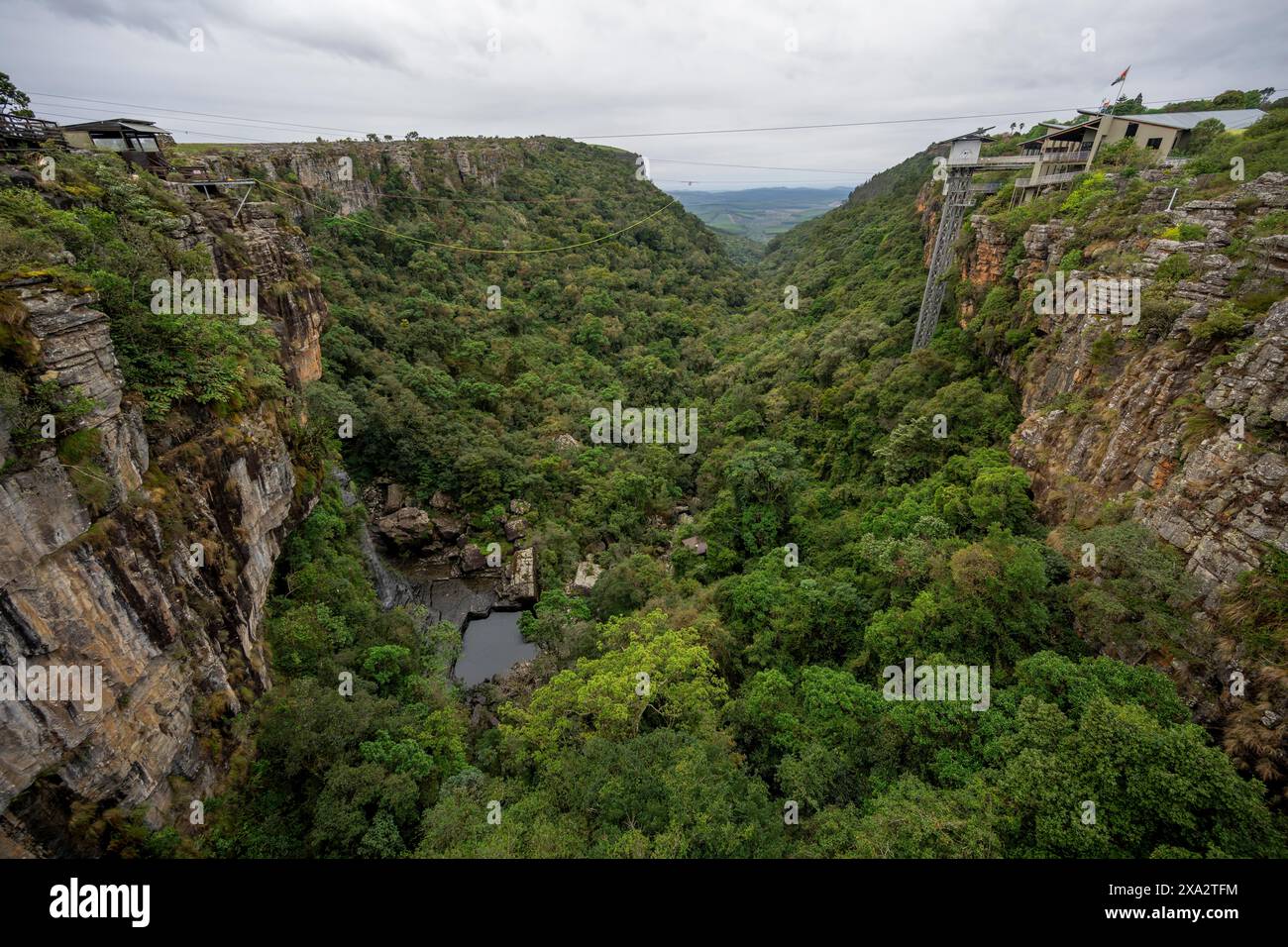 Lift to the Graskop Gorge or Graskopkloof, view from the plateau to the ...