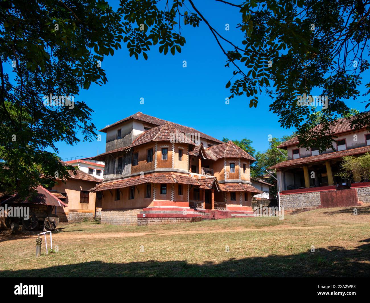 Architecture of old heritage Indian house with Roof top. Indian ...