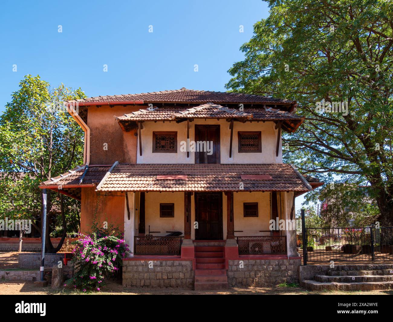 Architecture of old heritage Indian house with Roof top. Indian ...