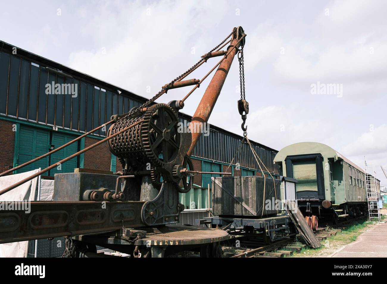 Old vintage crane hi-res stock photography and images - Alamy