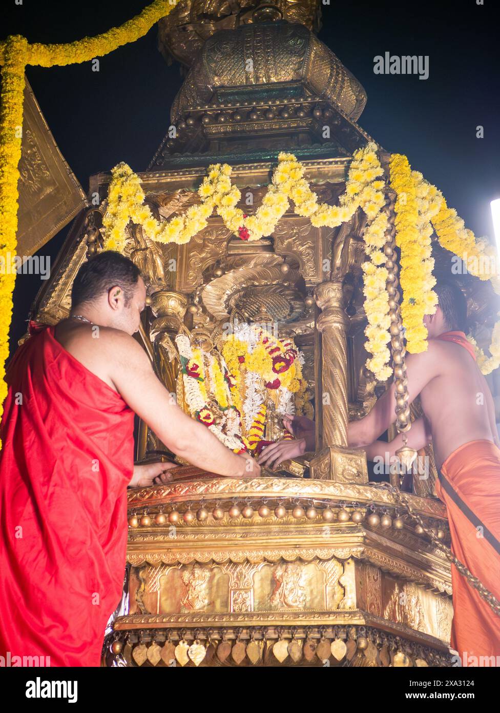 Udupi, INDIA - December 26, 2024 : Temple priest during Krishna temple ...