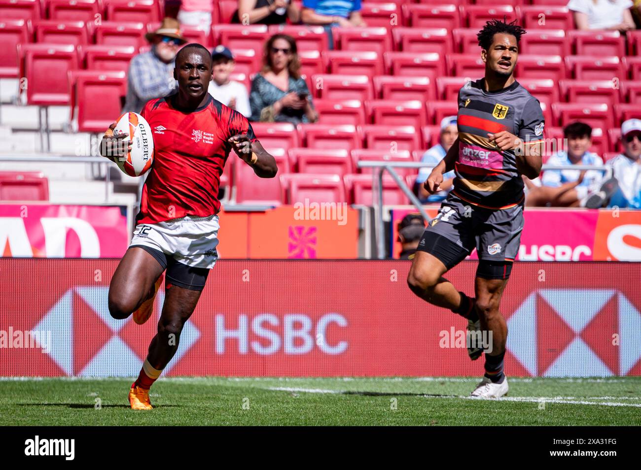 Madrid, Madrid, Spain. 2nd June, 2024. Chrisant Ojwang of Kenya (L ...
