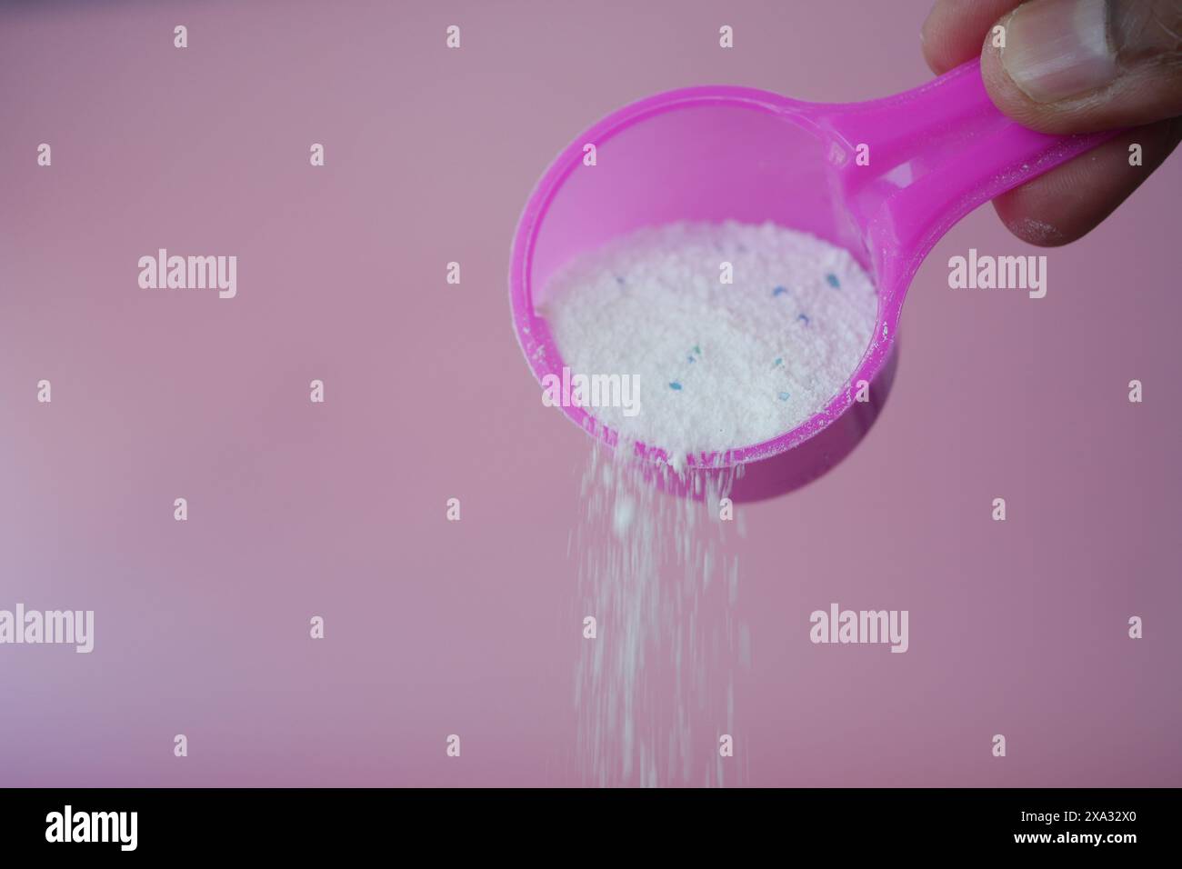 Falling granules hi-res stock photography and images - Alamy