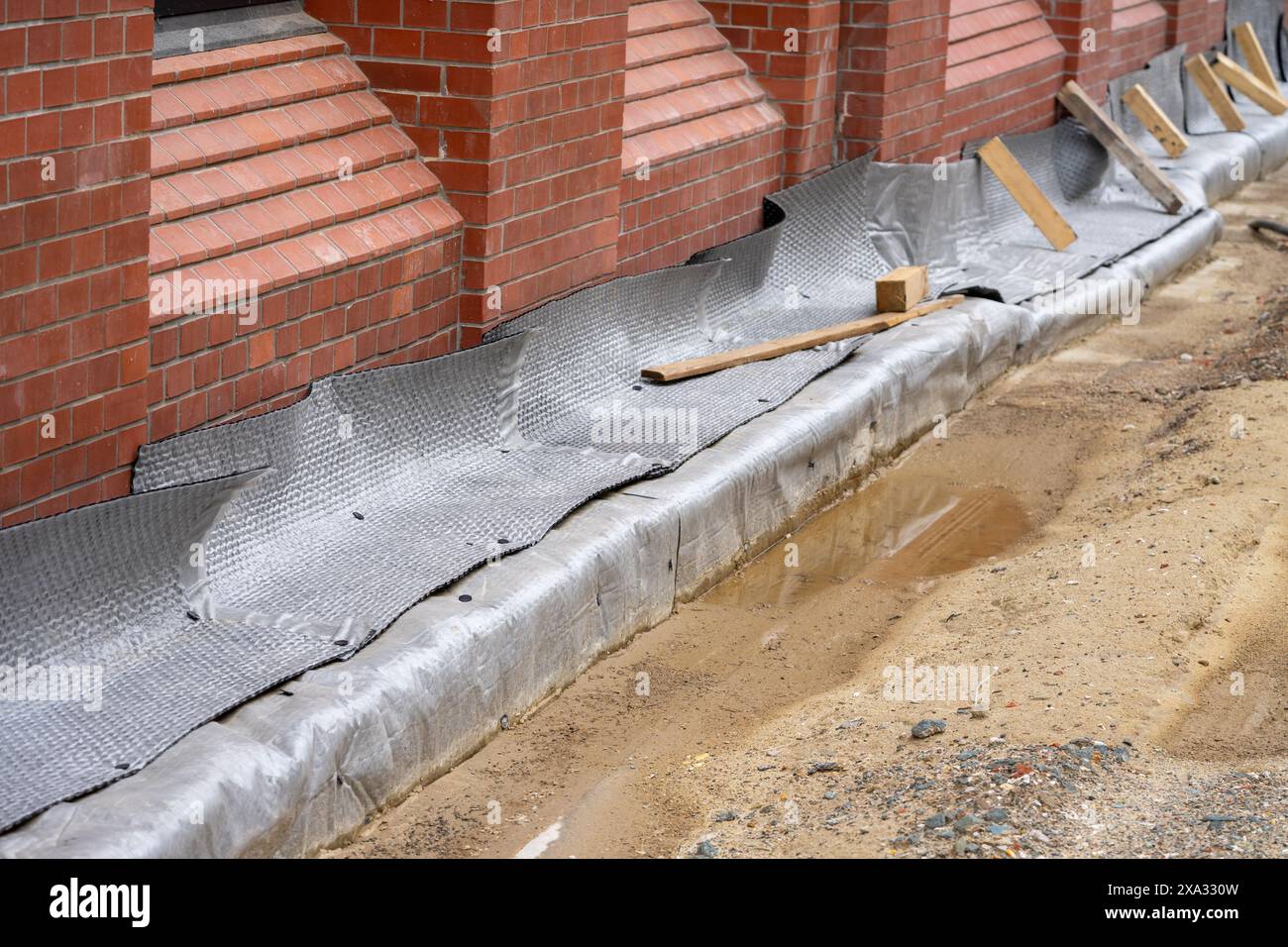 Insulated foundation wall hi-res stock photography and images - Alamy