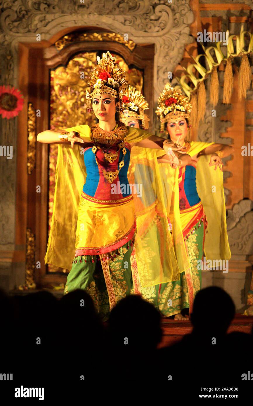 Performers during traditional Balinese legong and barong dance show at ...