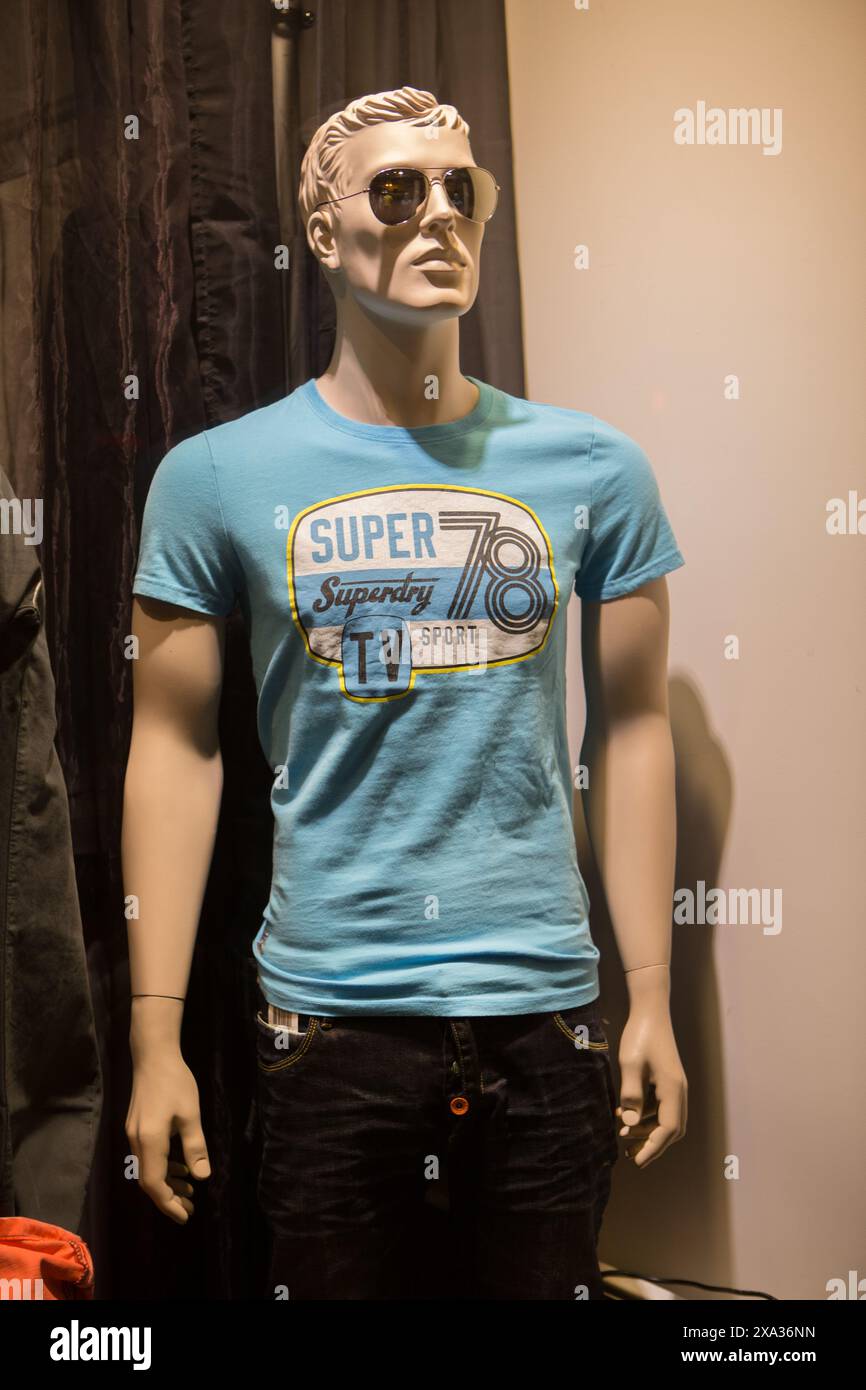 A male fashion mannequin in a shop display Stock Photo - Alamy
