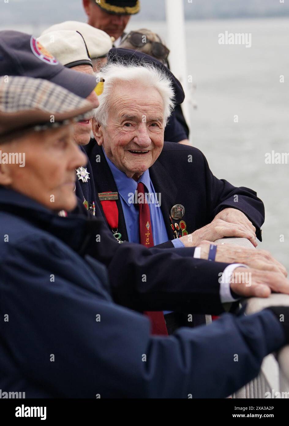 D-Day veteran Albert Keir (right), 98, from Bakewell, Derbyshire ...