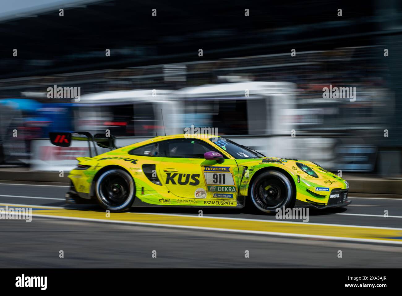 Laurens Vanthoor, Thomas Preining, Kevin Estre, Ayhancan Gueven ...