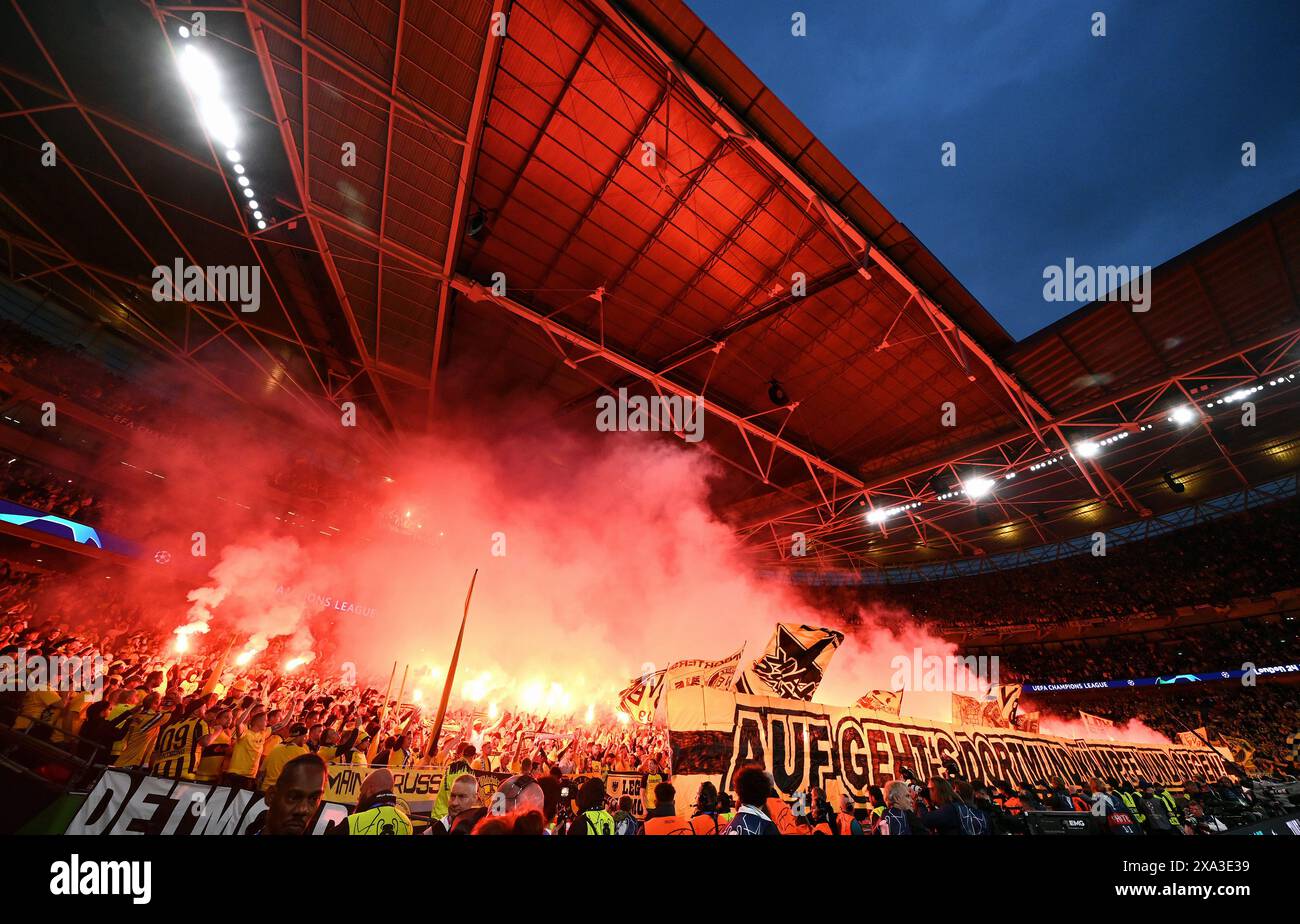 Real madrid fan champions league hi-res stock photography and images ...