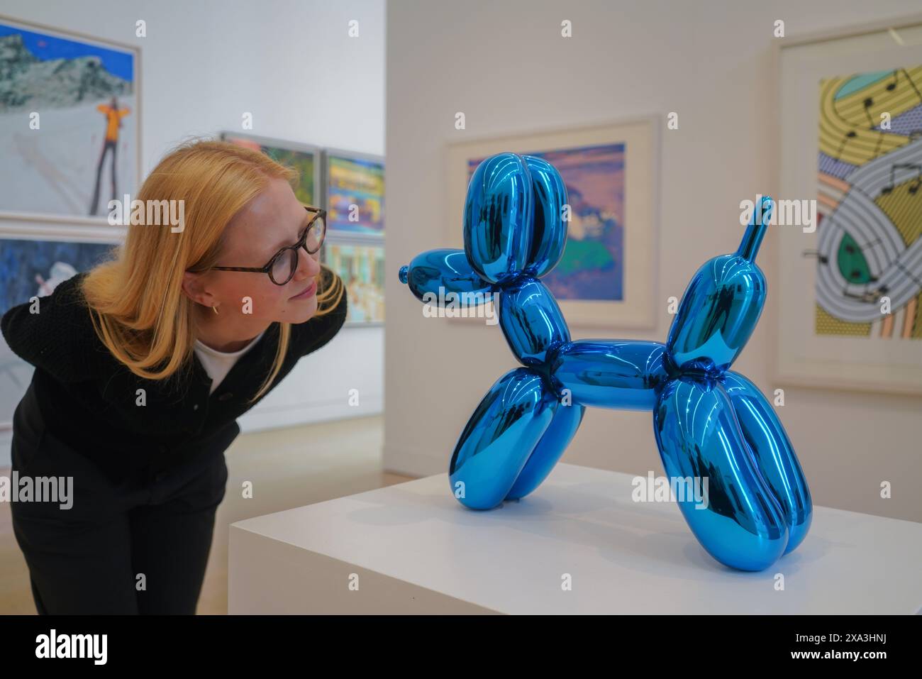 London, UK. 4 June 2024. Jeff Koons, Balloon (Blue) Dog, . Estimate: £ ...
