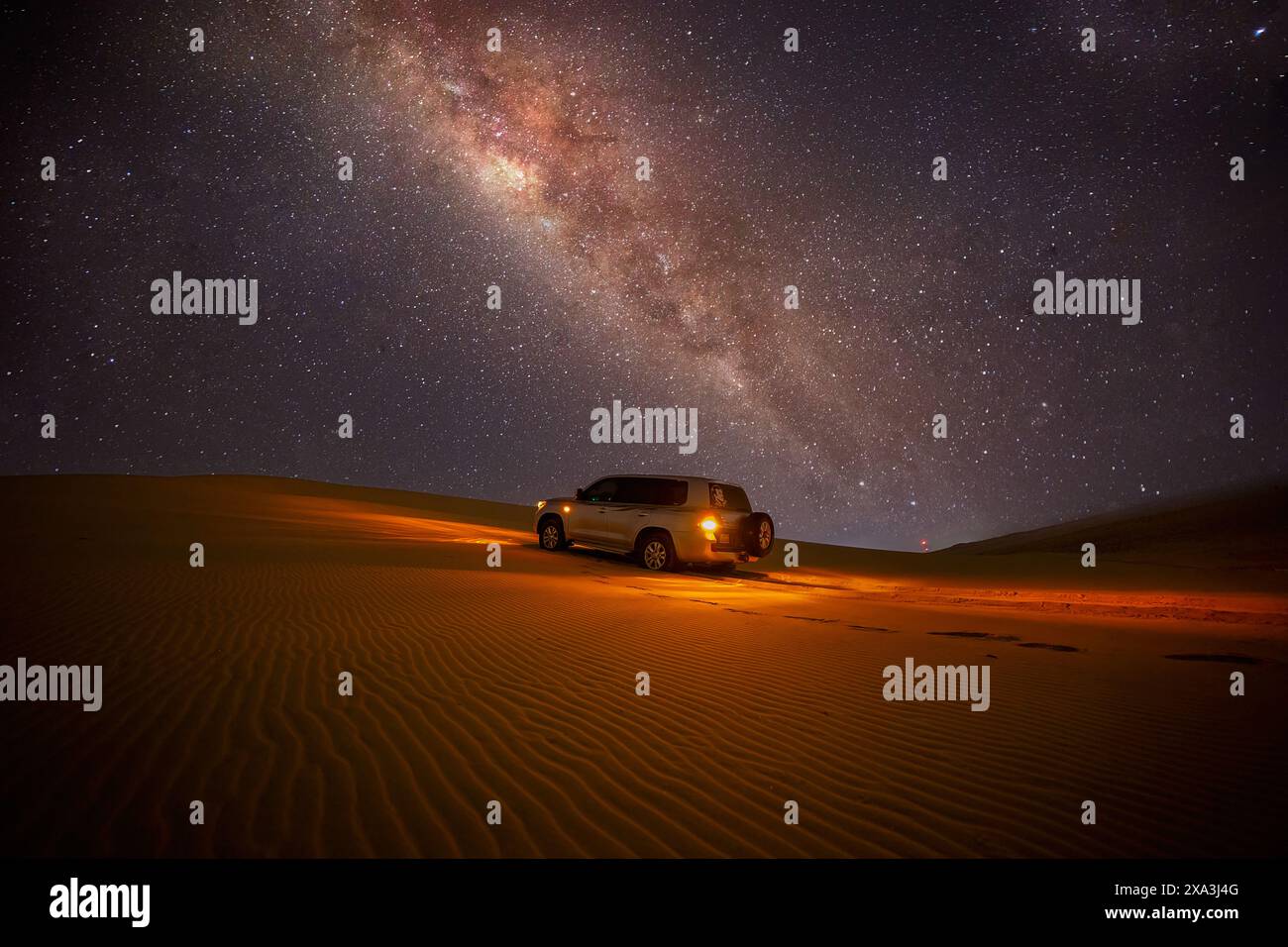 Milky way Galaxy in singing dune Qatar- Galactic core bay in Qatar ...