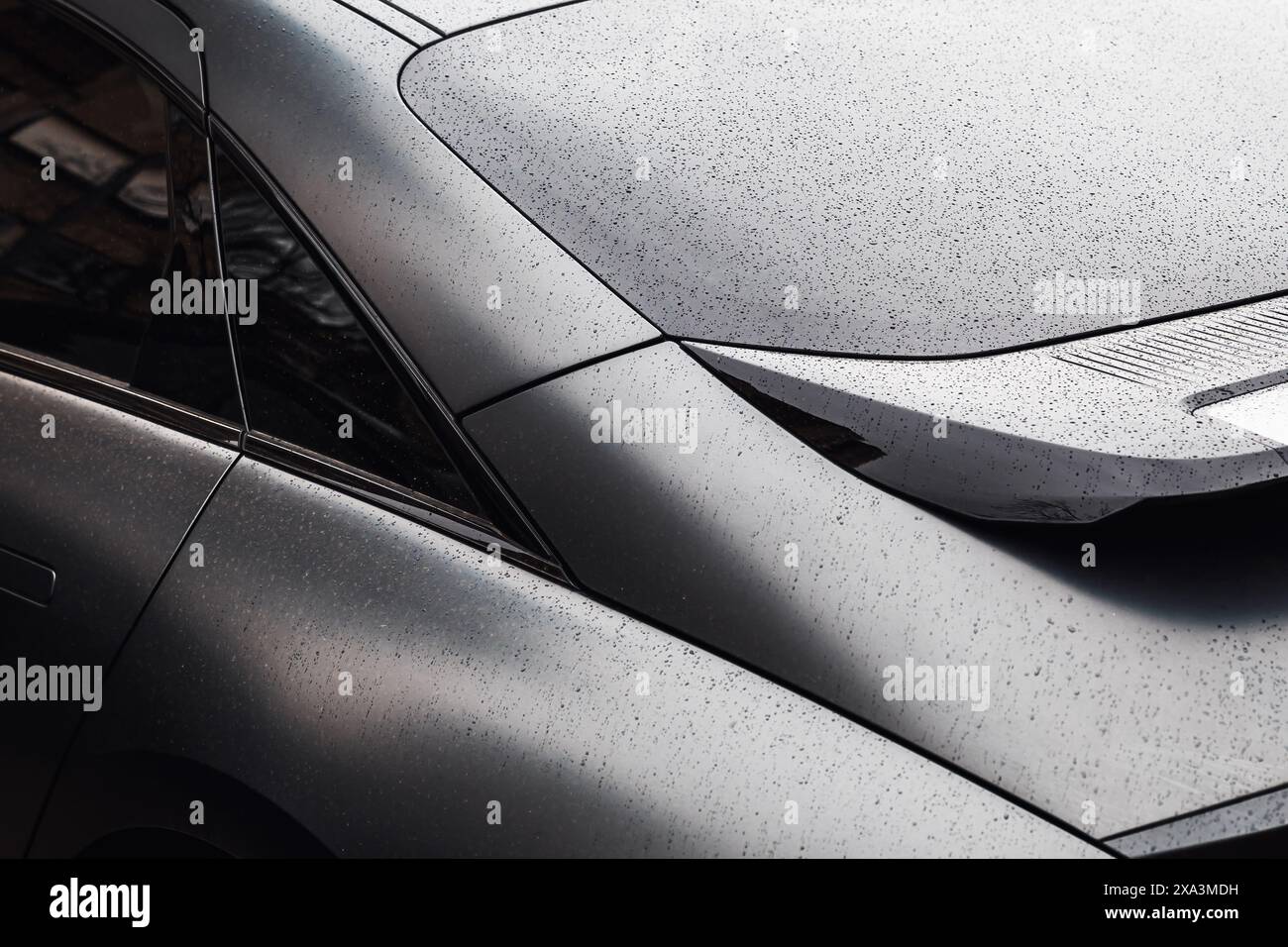 Sleek design car hi-res stock photography and images - Alamy