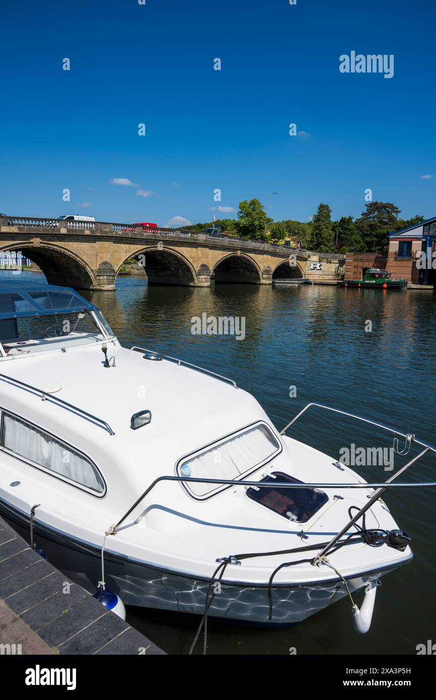 Luxury Boat, next to the Henley Bridge, Henley-on-Thames, Oxfordshire, England, UK, GB Stock ...