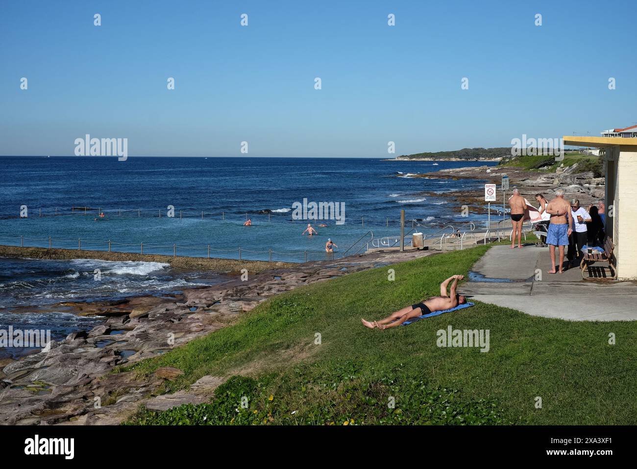 Shelly Beach Ocean Pool, sunbathers, pavillion & a wide expanse of the ...