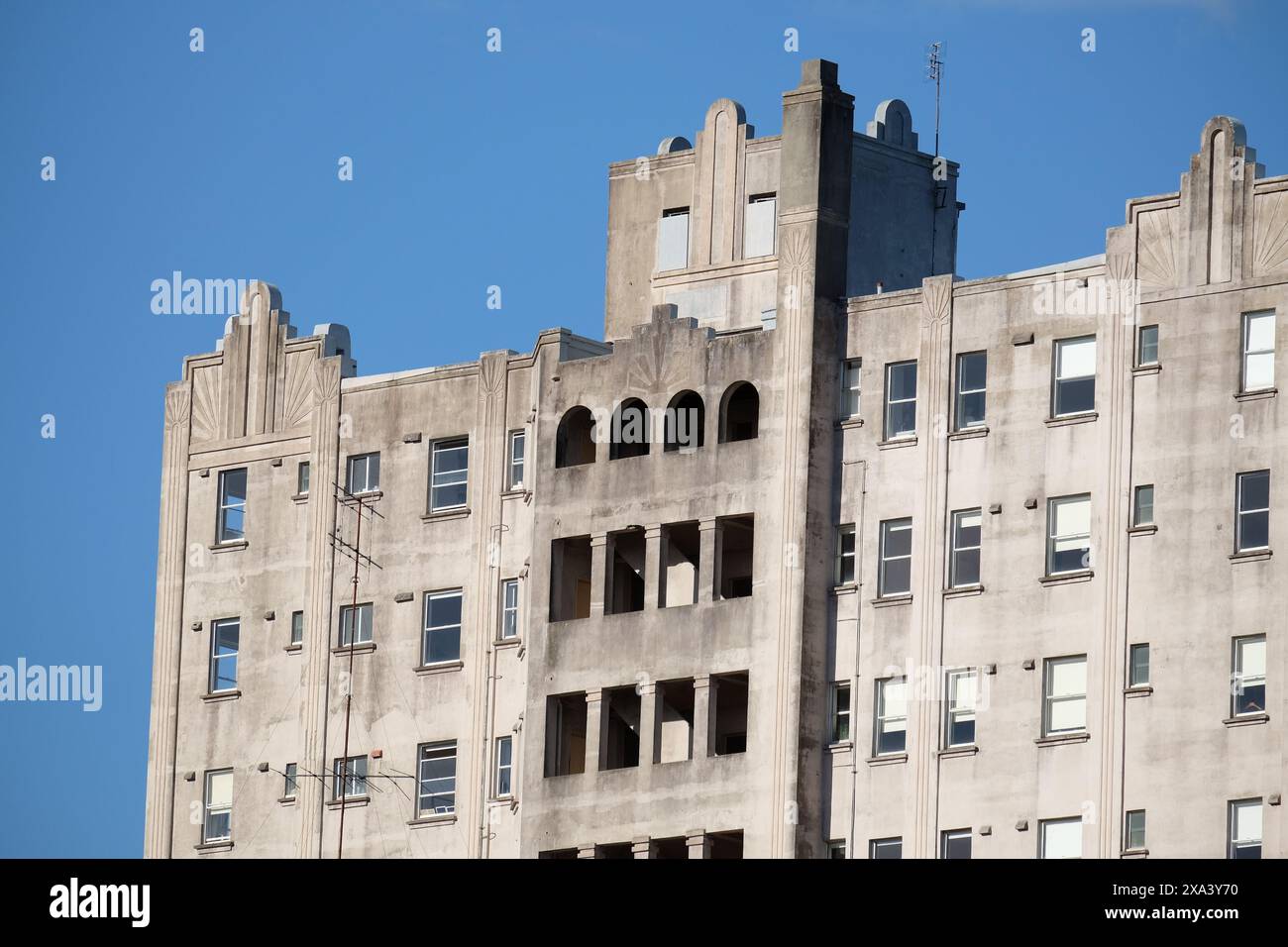 Art Deco details upper floors of Apartment block, Adereham Hall ...