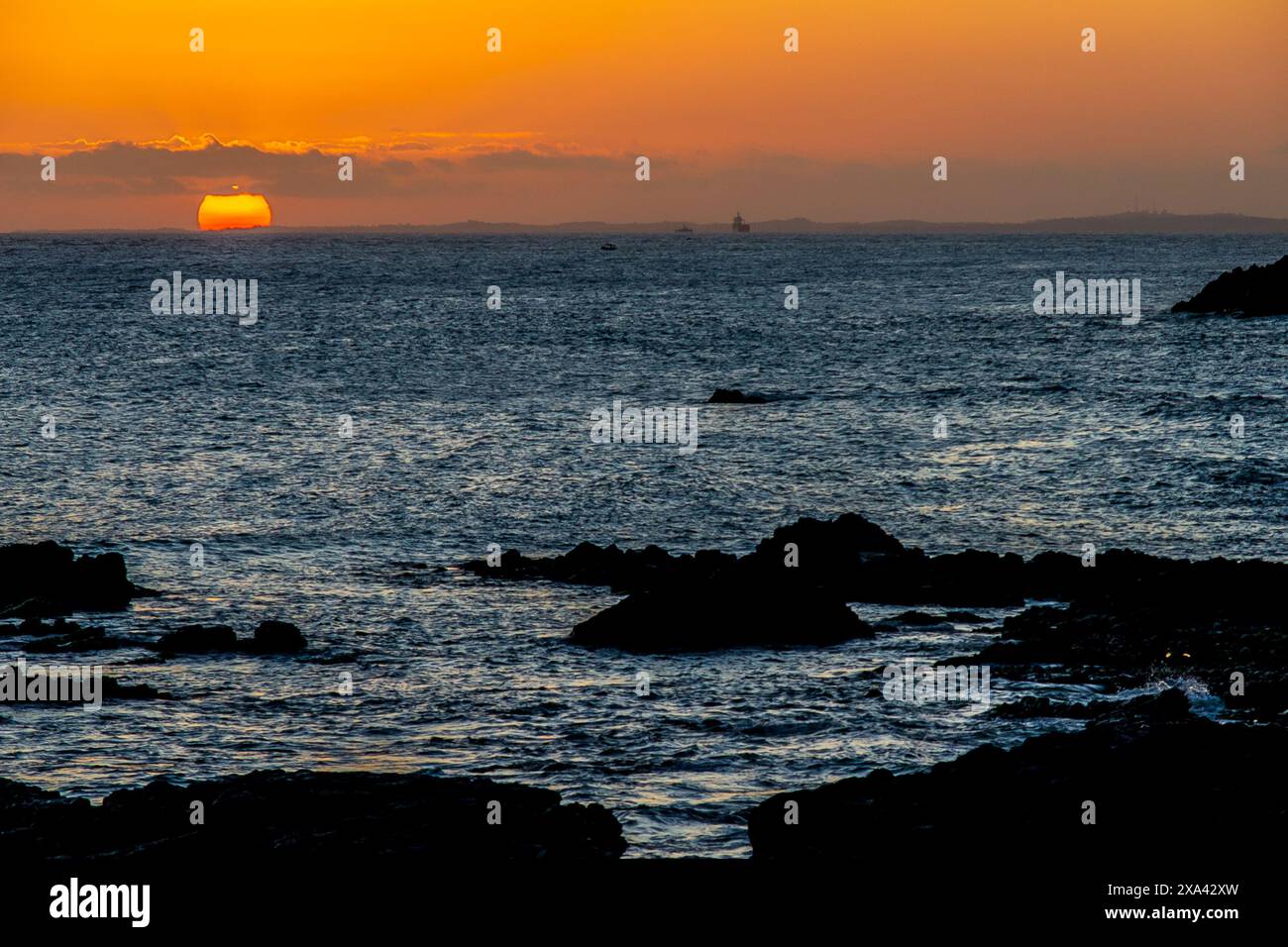 Beautiful twilight afternoon silhouette hi-res stock photography and ...