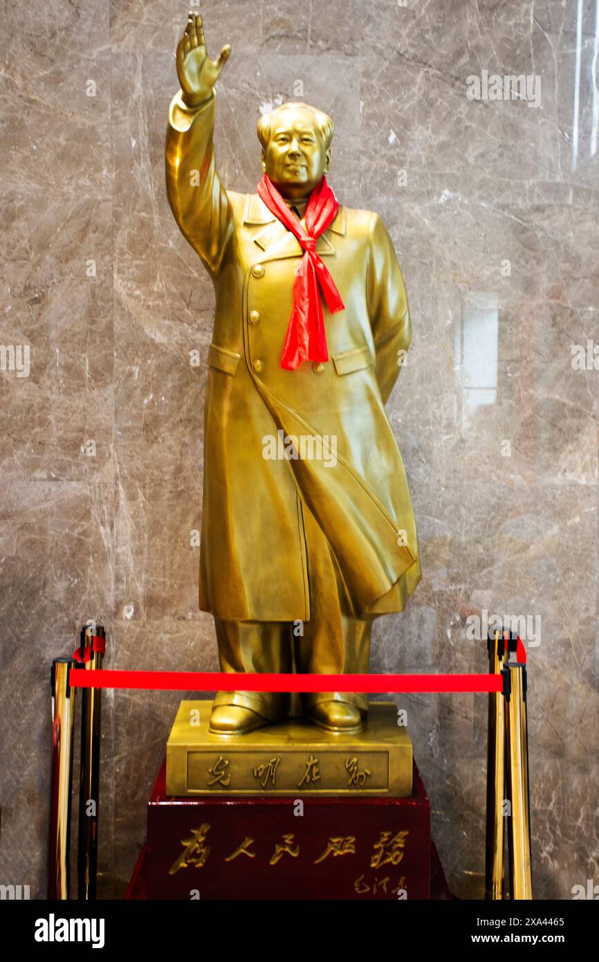 Chairman Mao monument golden colour or Mao Zedong Chairman of the ...