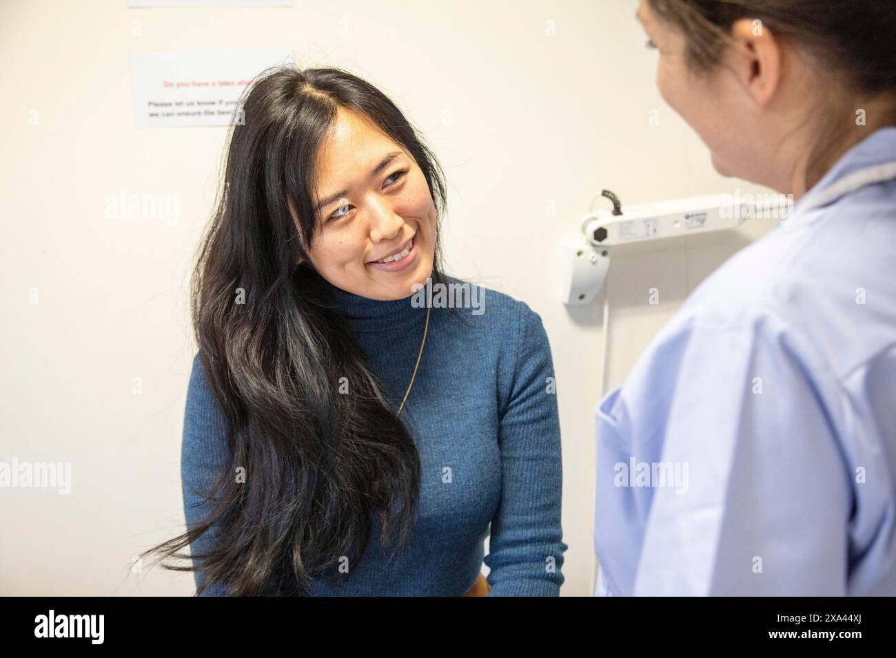 Medical nurse in blue uniform hi-res stock photography and images - Alamy