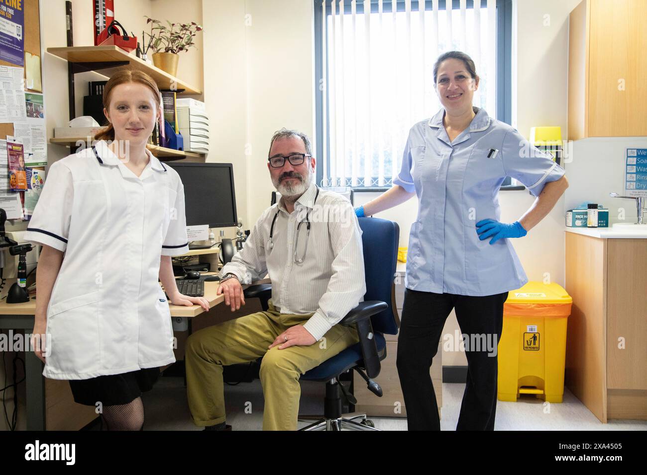 Medical professionals team hi-res stock photography and images - Alamy