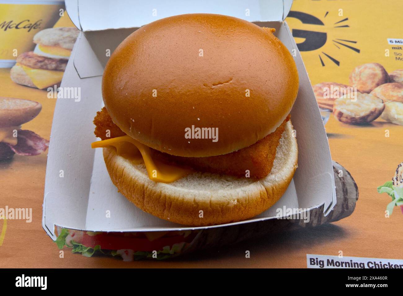 Mcdonalds fish filet hi-res stock photography and images - Alamy