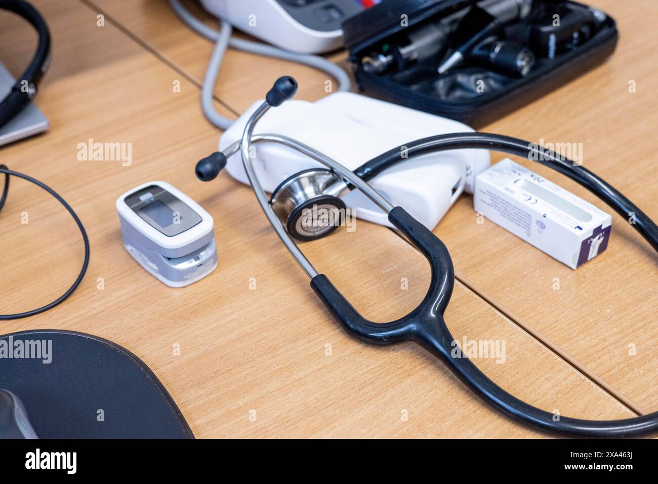 Doctors medical supplies hi-res stock photography and images - Alamy