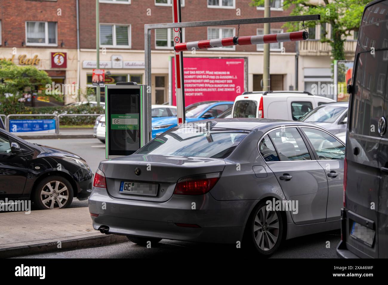 Parking Husemannstraße in Gelsenkirchen, chargeable, license plate ...
