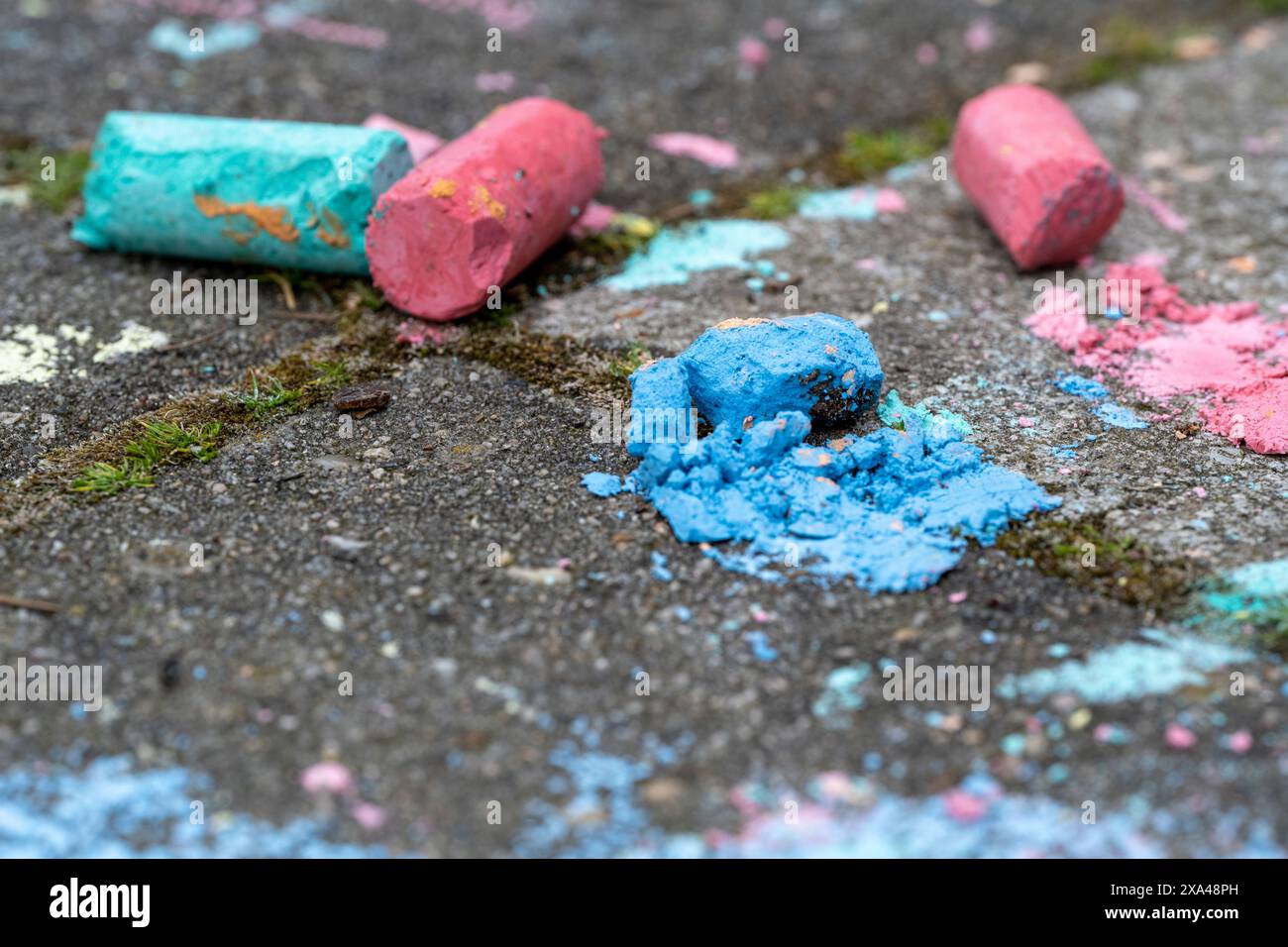 Crushed chalk pieces on pavement Stock Photo - Alamy