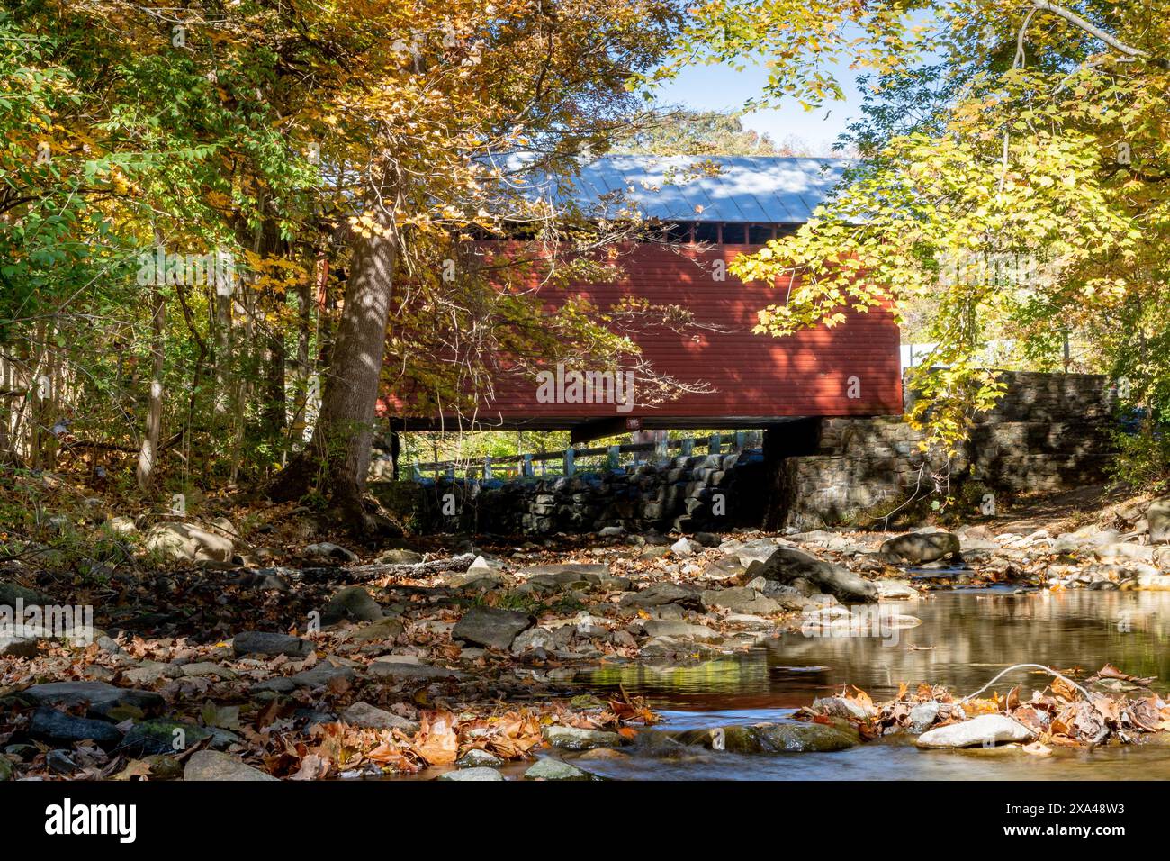 Roddy Road Covered Bridge Stock Photo - Alamy