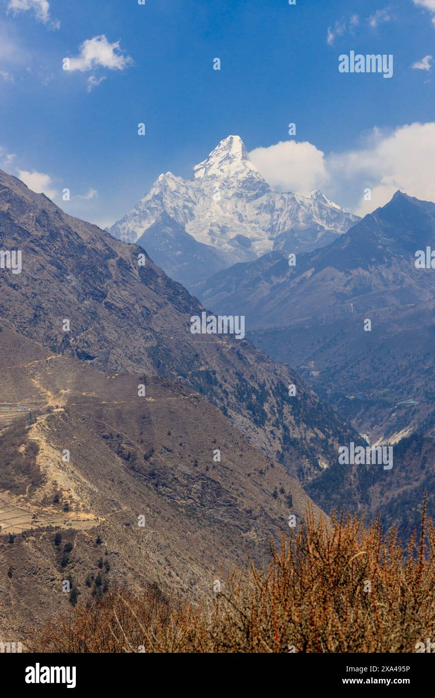 Ama Dablam mountain summit peak in Himalaya mountain range, Nepal ...