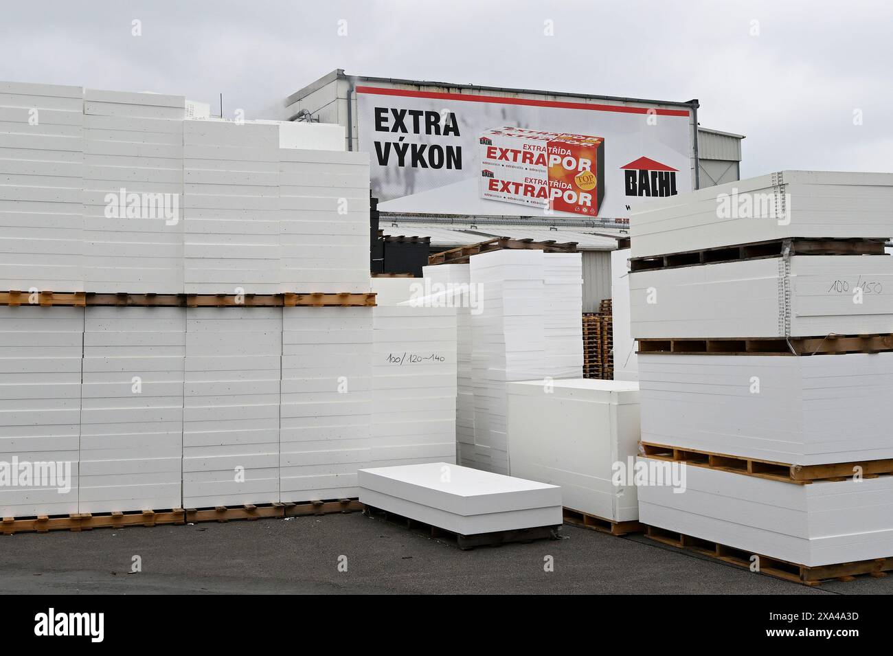 Modrice hi-res stock photography and images - Alamy