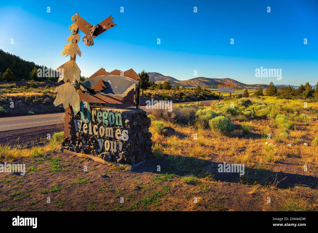 Welcome to Oregon state sign at the state border with California Stock ...
