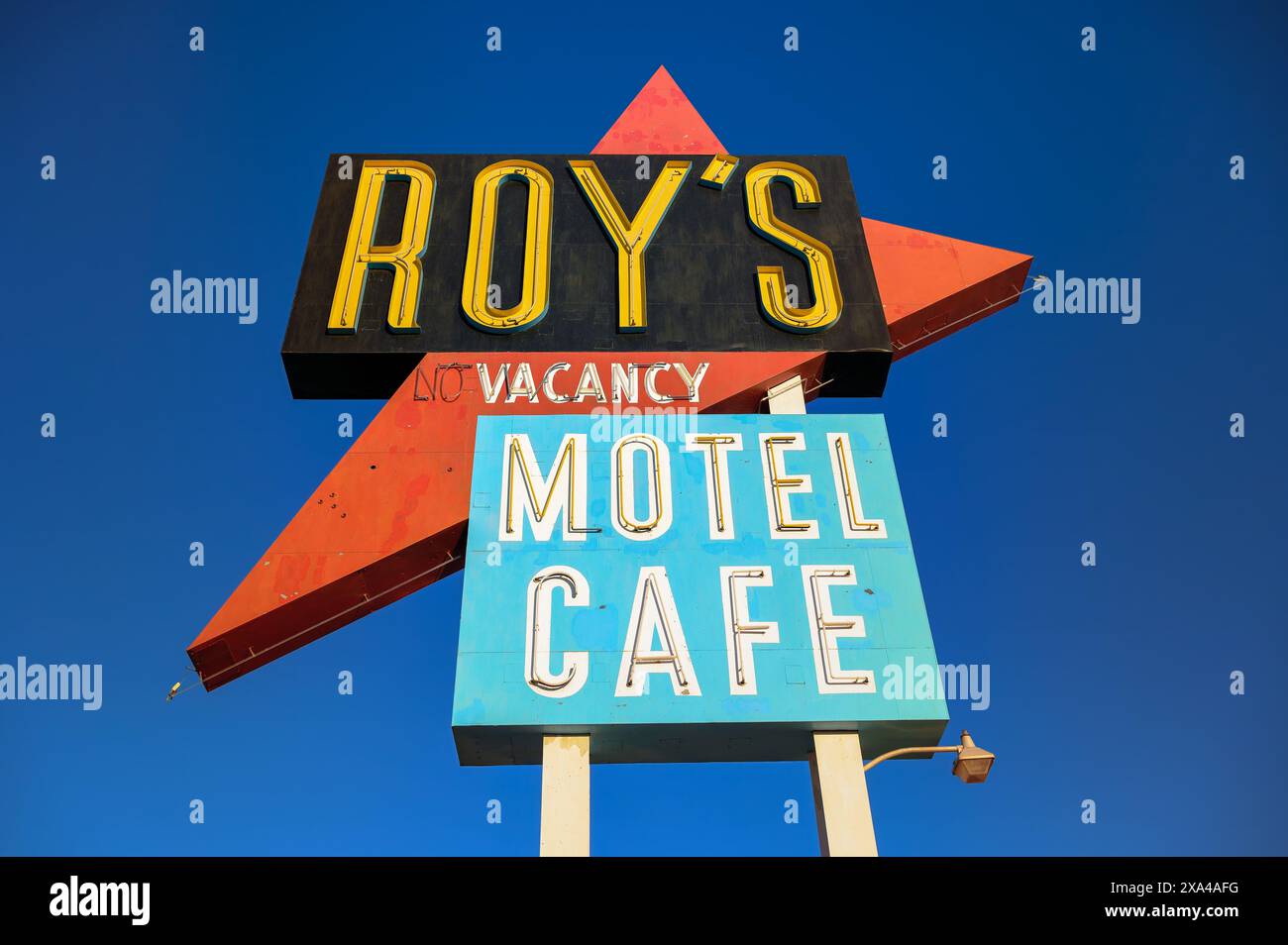 Vintage neon sign of Roy's motel and cafe on Route 66 Stock Photo - Alamy